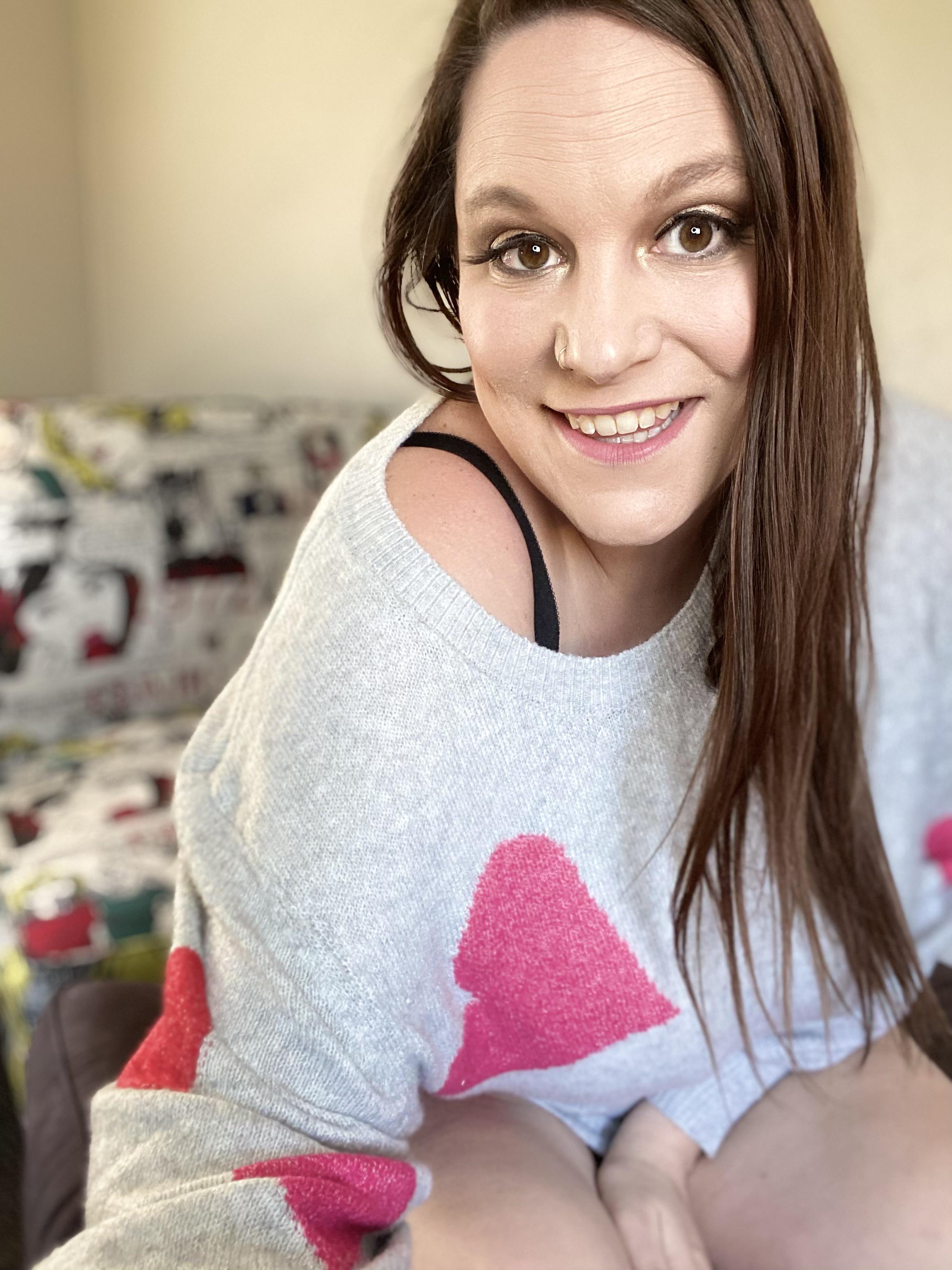 (34 F) feeling cozy | Scrolller