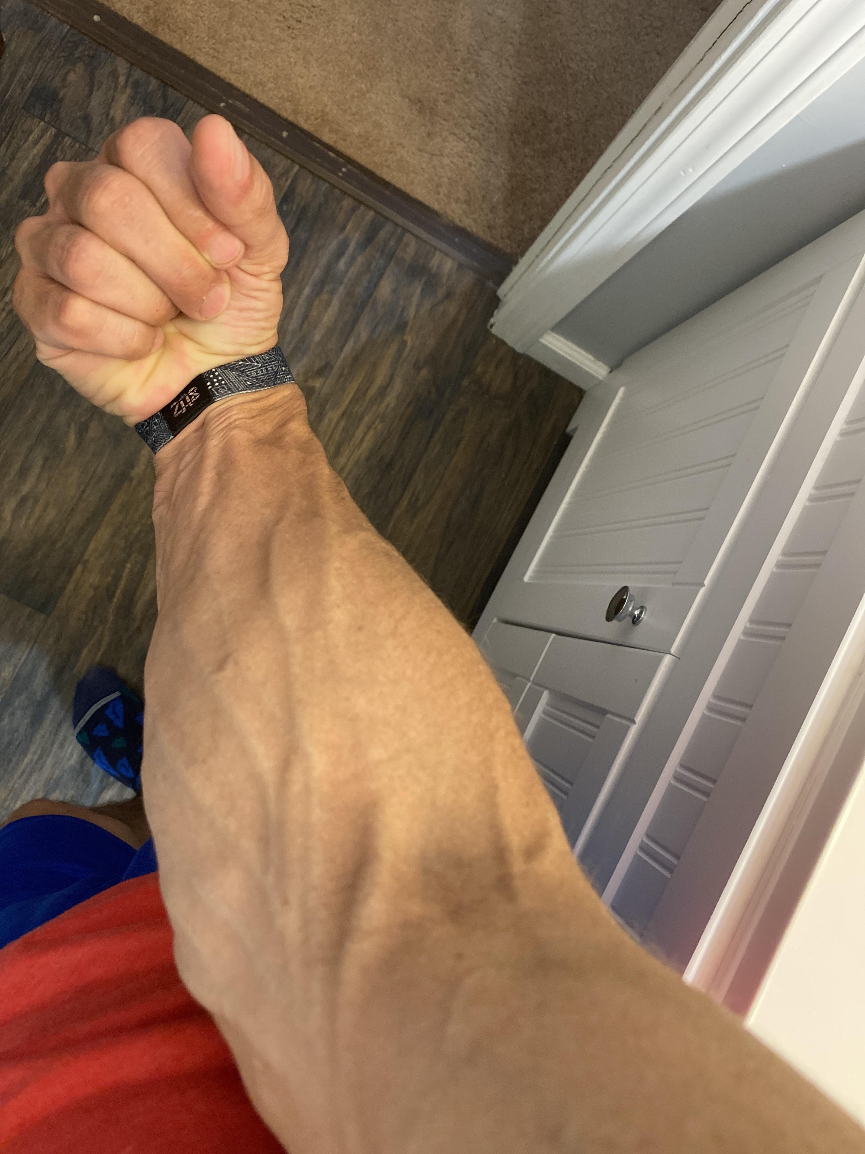 [39] like em veiny? | Scrolller