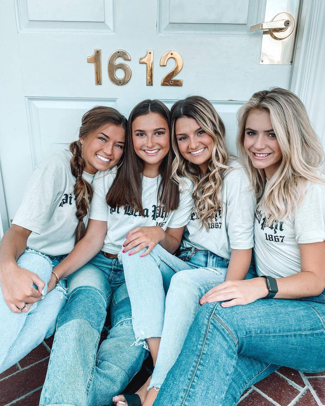 [4] Pi Beta Phi | Scrolller