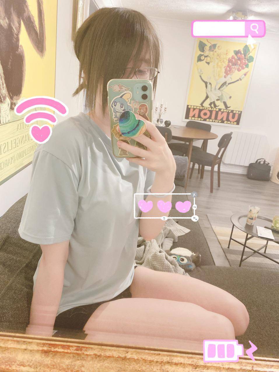 4am selfie lol. happy femboy friday! | Scrolller