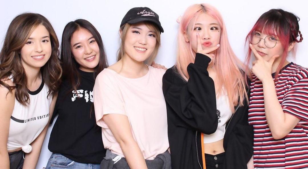 [5] OfflineTv and Friends | Scrolller