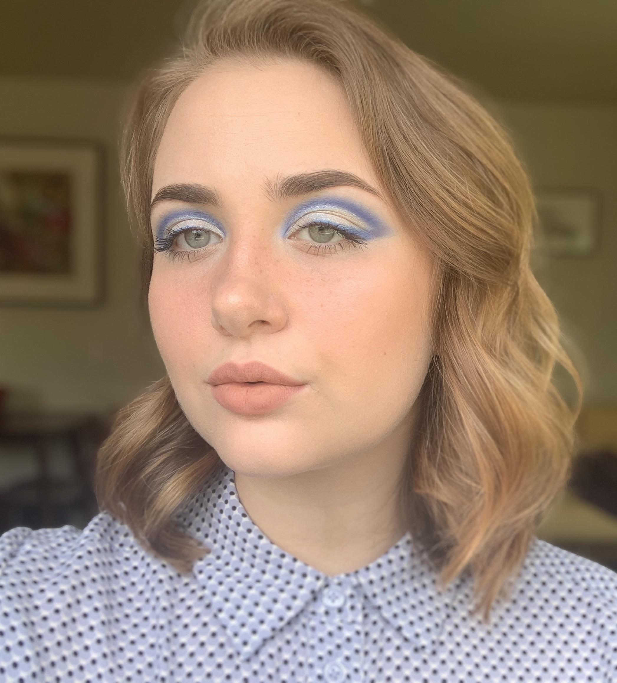 60s inspired graphic eye | Scrolller