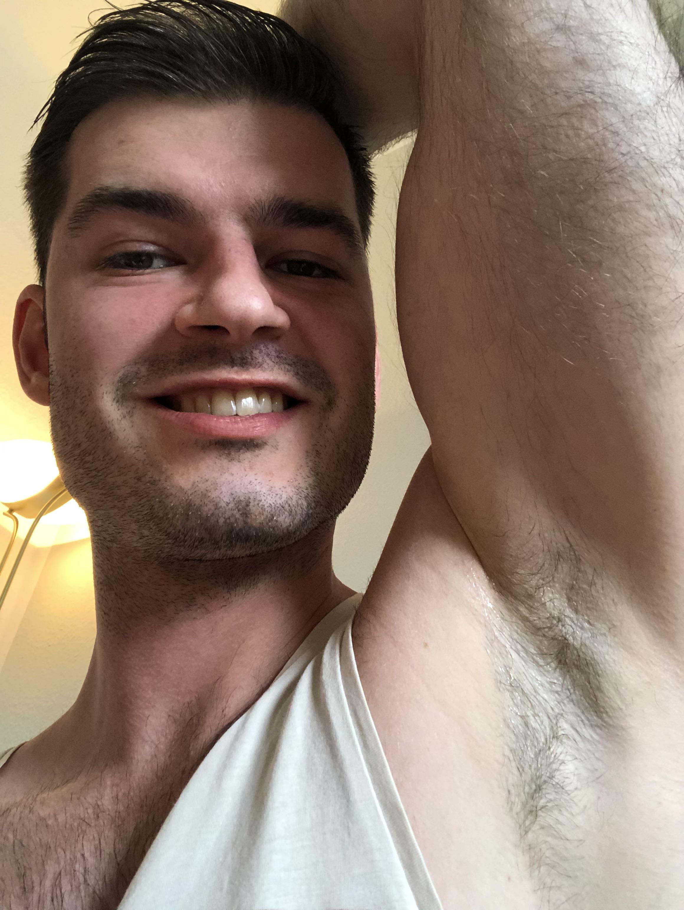 A bit too sweaty? | Scrolller