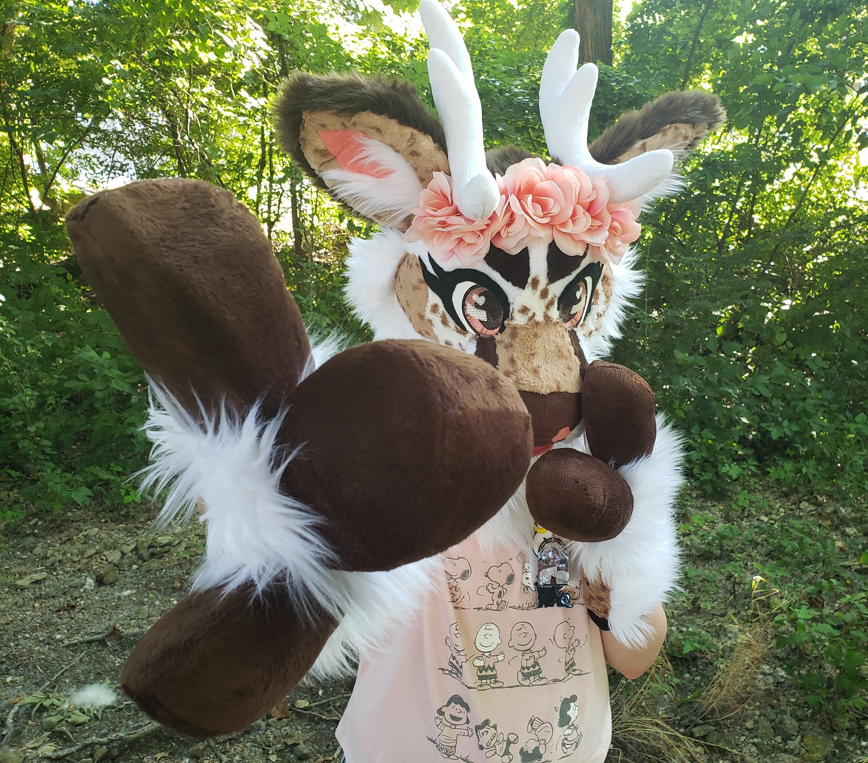 A camera shy deer emerges | Scrolller