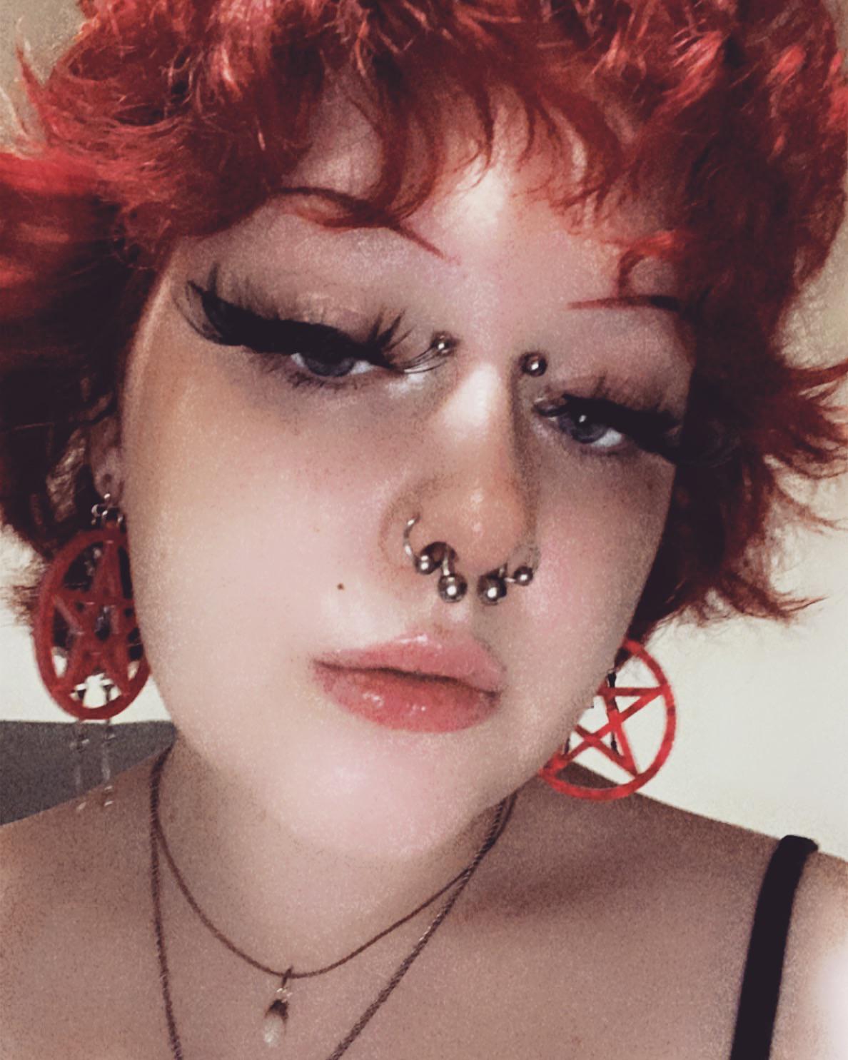 A Close Up рџ рџ Scrolller