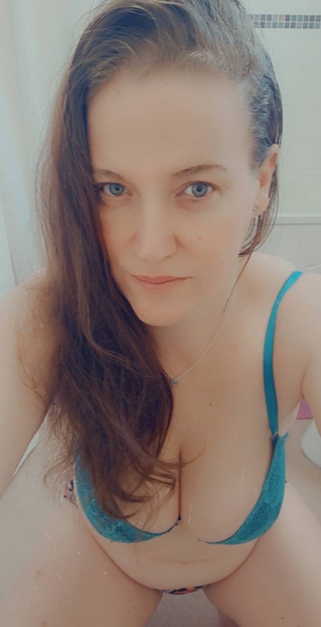 Discover more like FemdomSelfies: A day to myself. So who wants to get my full attention today ...