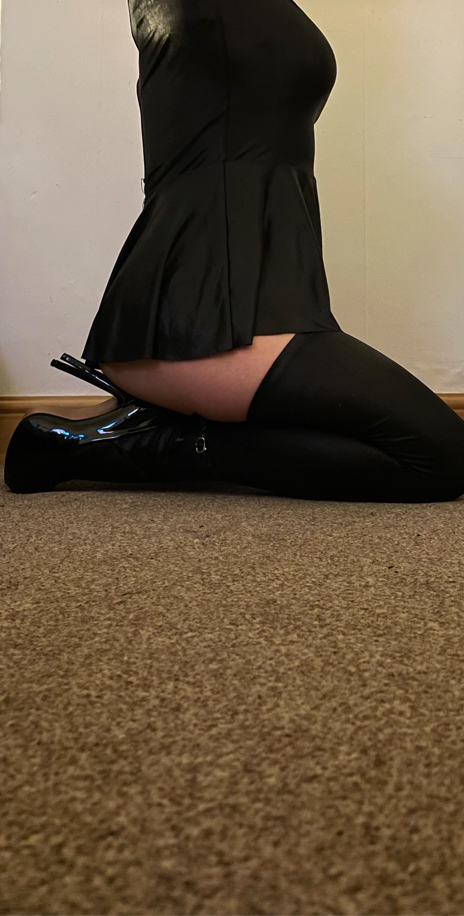 Kneeling, tied, patient. | Scrolller