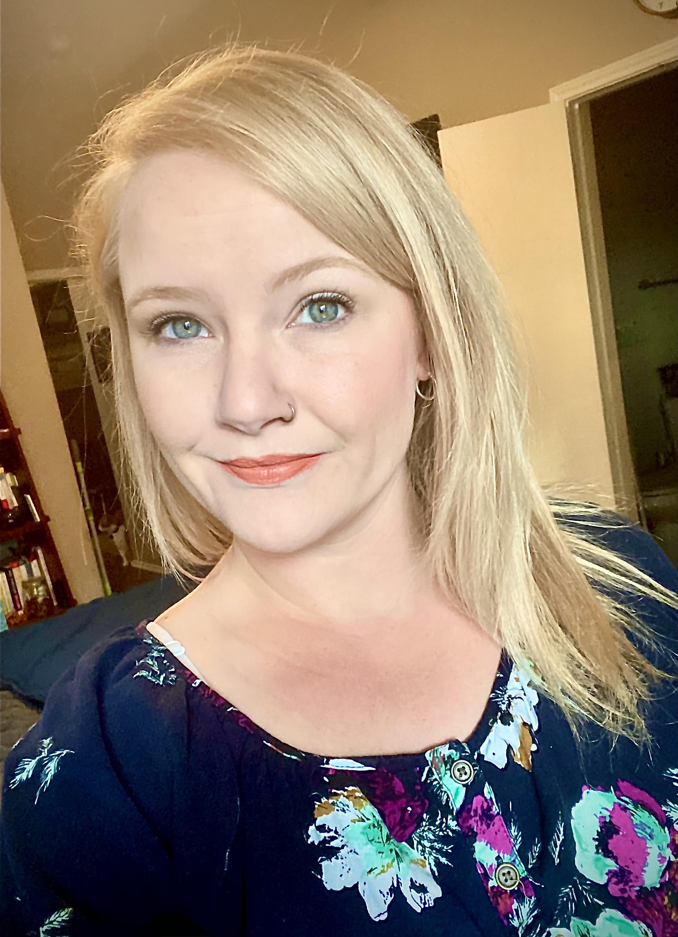 A glimpse... | Scrolller