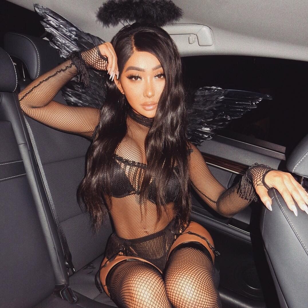 A gorgeous dark angel | Scrolller