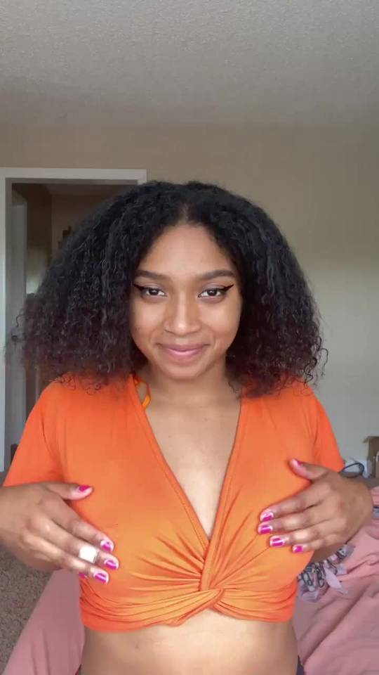 a lil reveal to celebrate friday | Scrolller