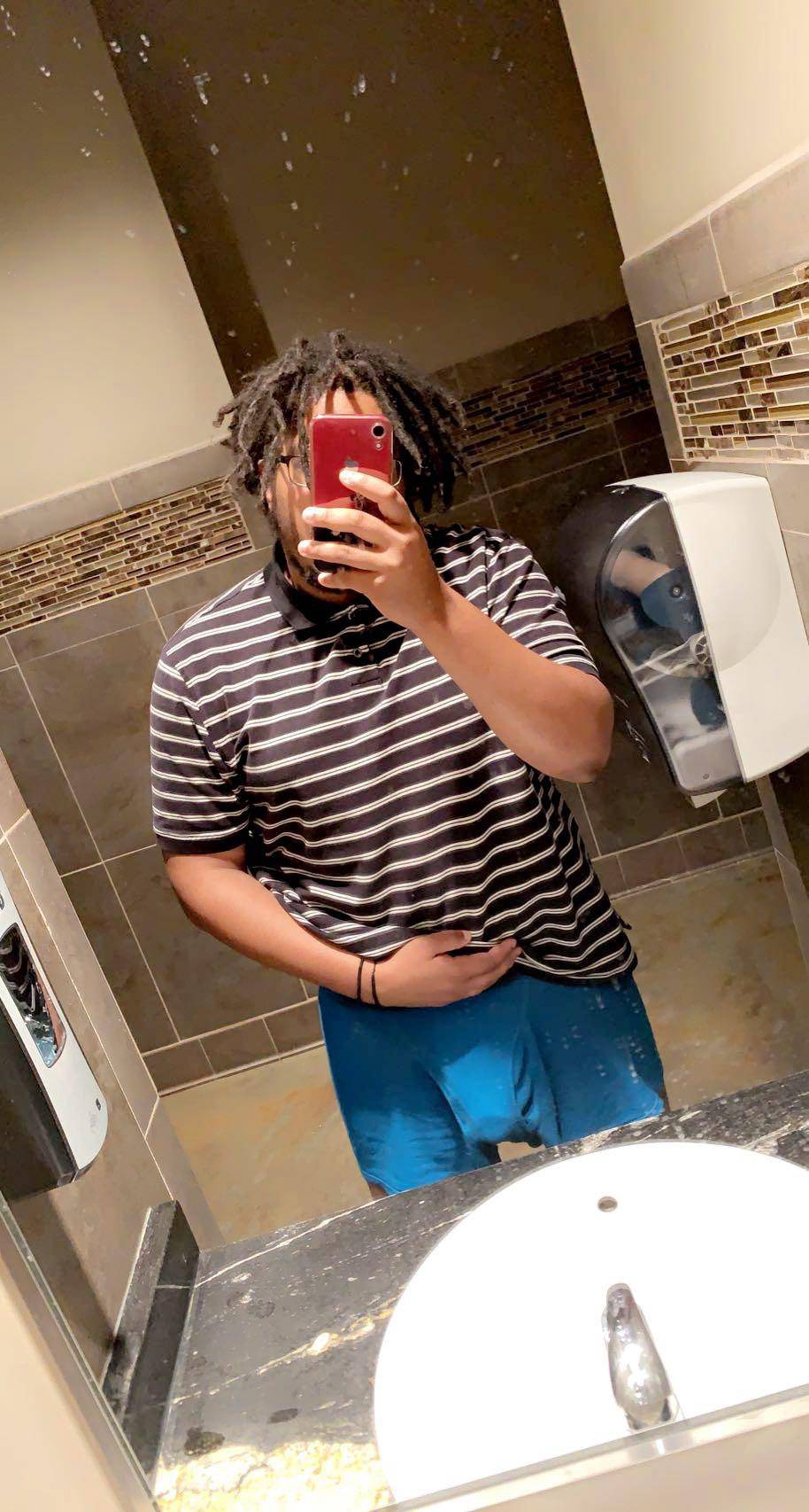 a little public bathroom bulge. | Scrolller