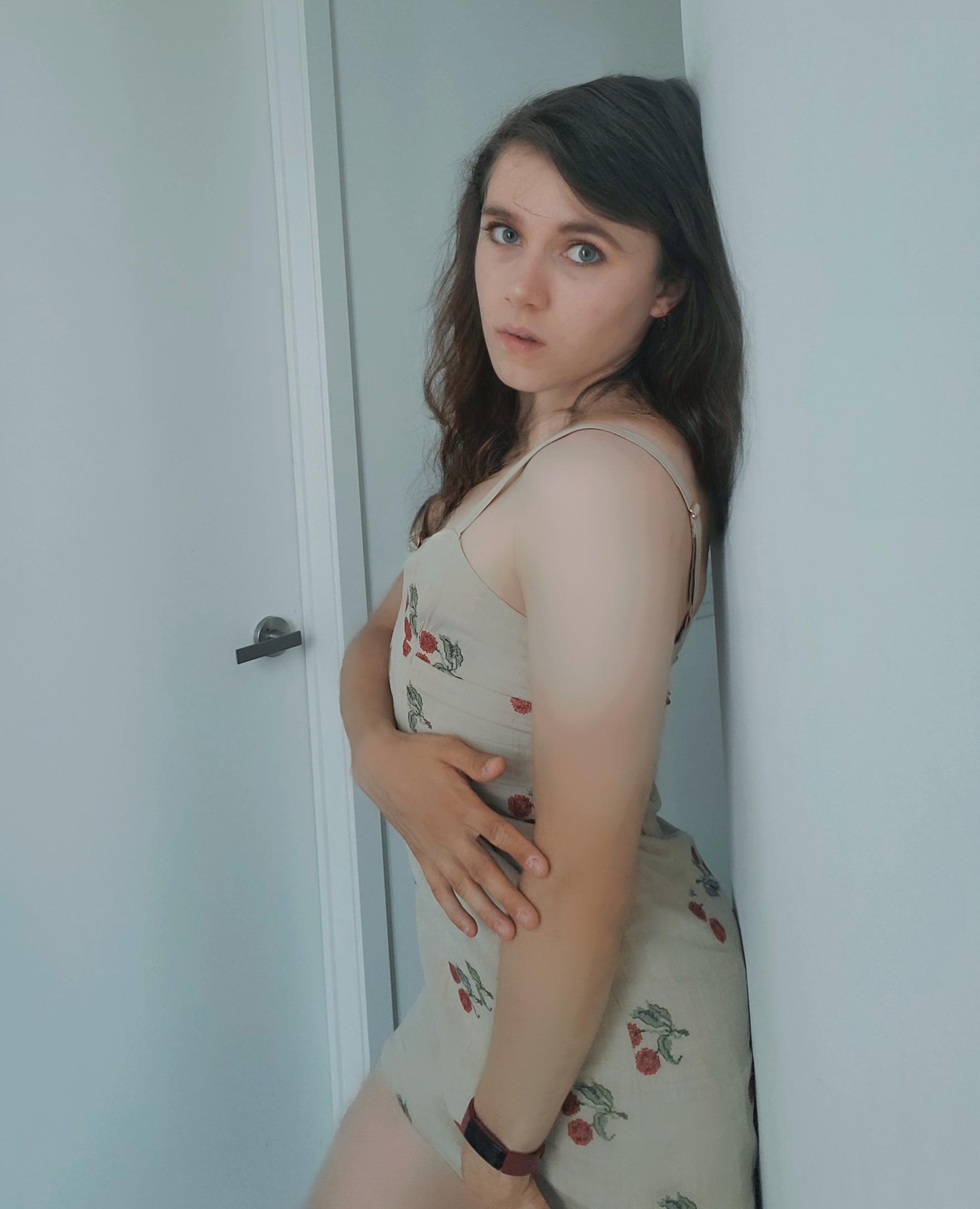 A lot of people seem to really like this dress, so here's another shot of me modelling it 💕 ...