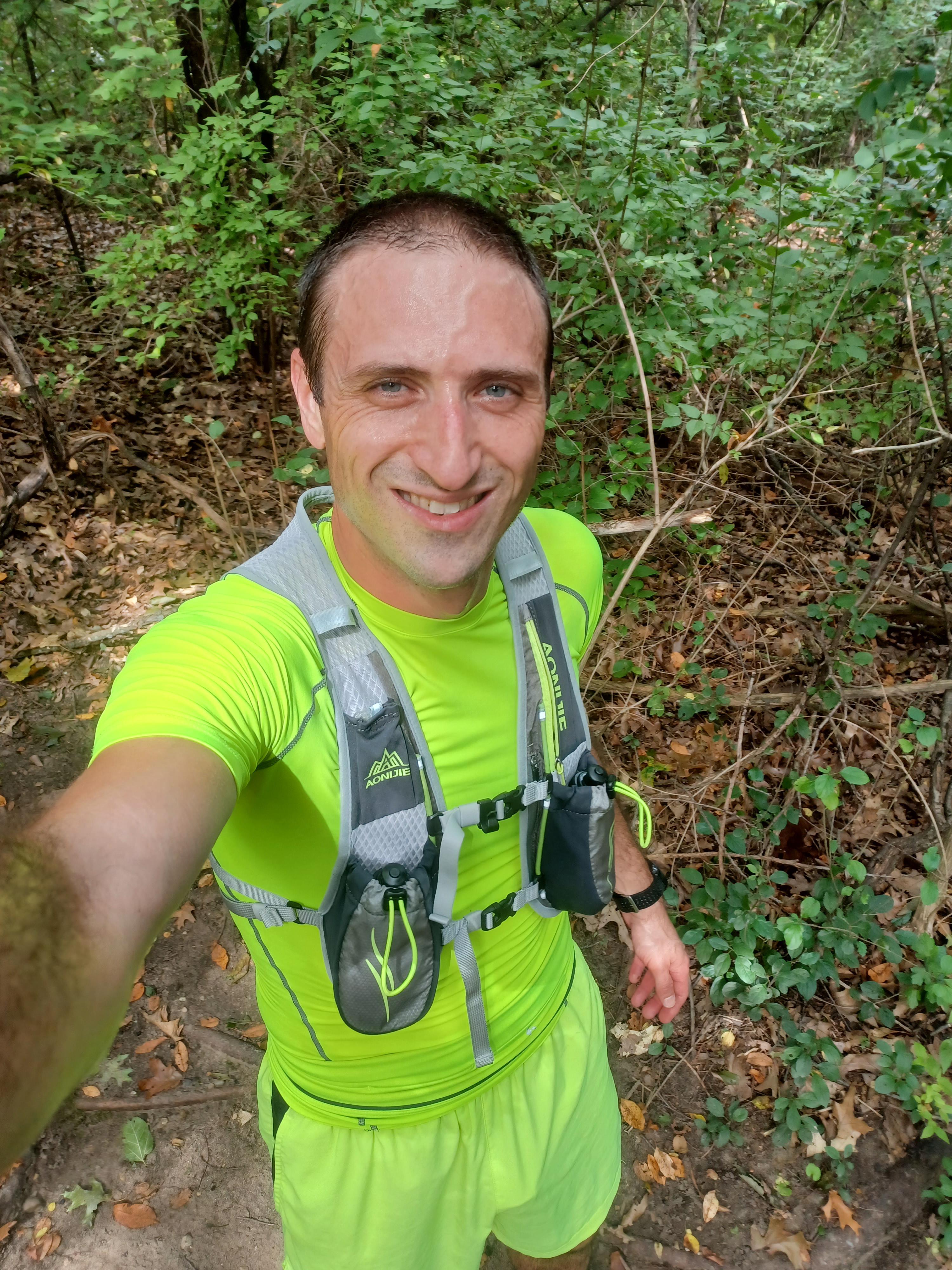 A nice autumn trail run to start my weekend. Hope you are enjoying your Saturday!🥳🥳🥳 | Scrolller