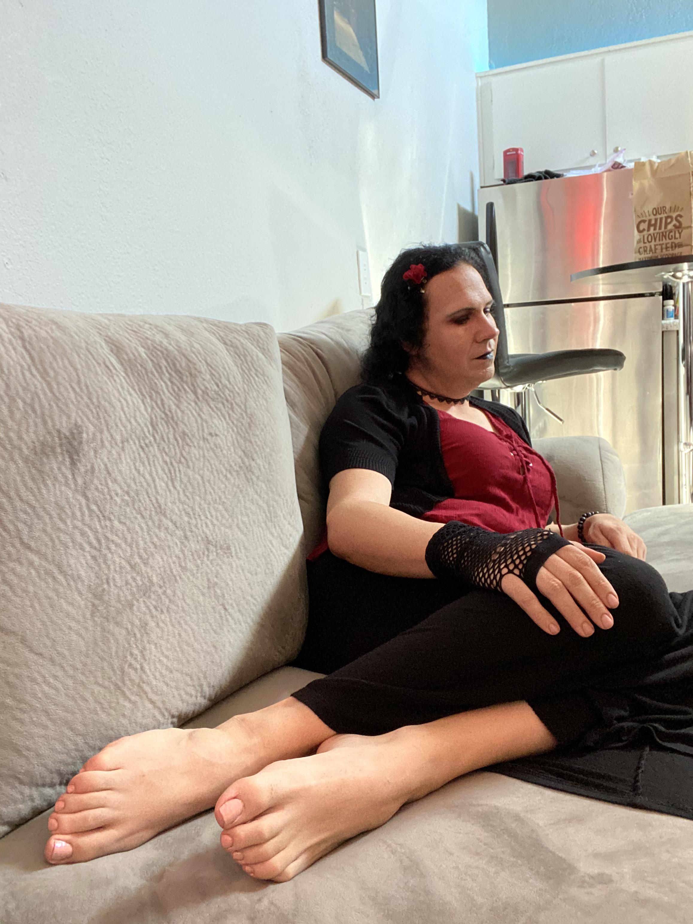 A page for foot lovers | Scrolller