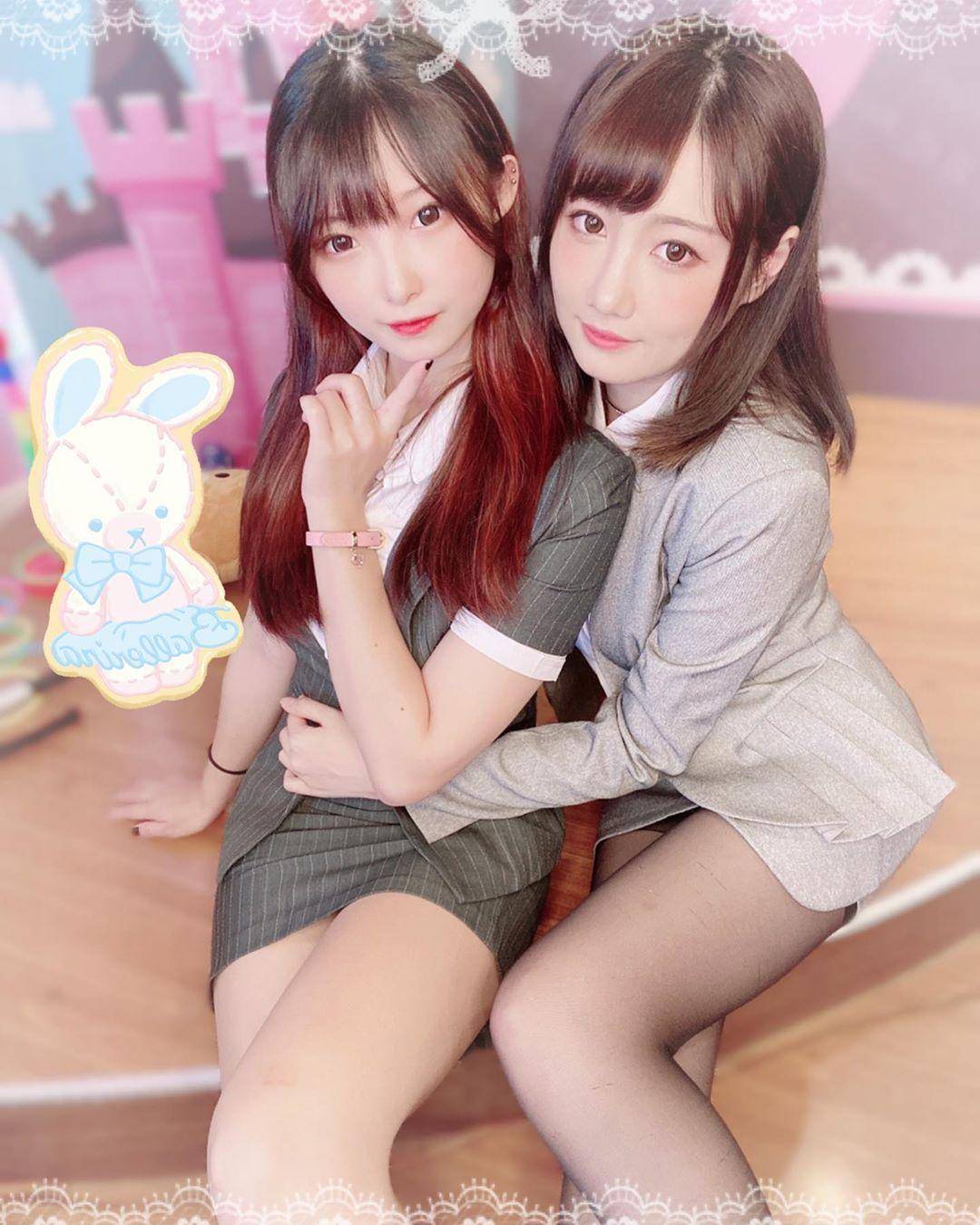 A pair of cuties | Scrolller