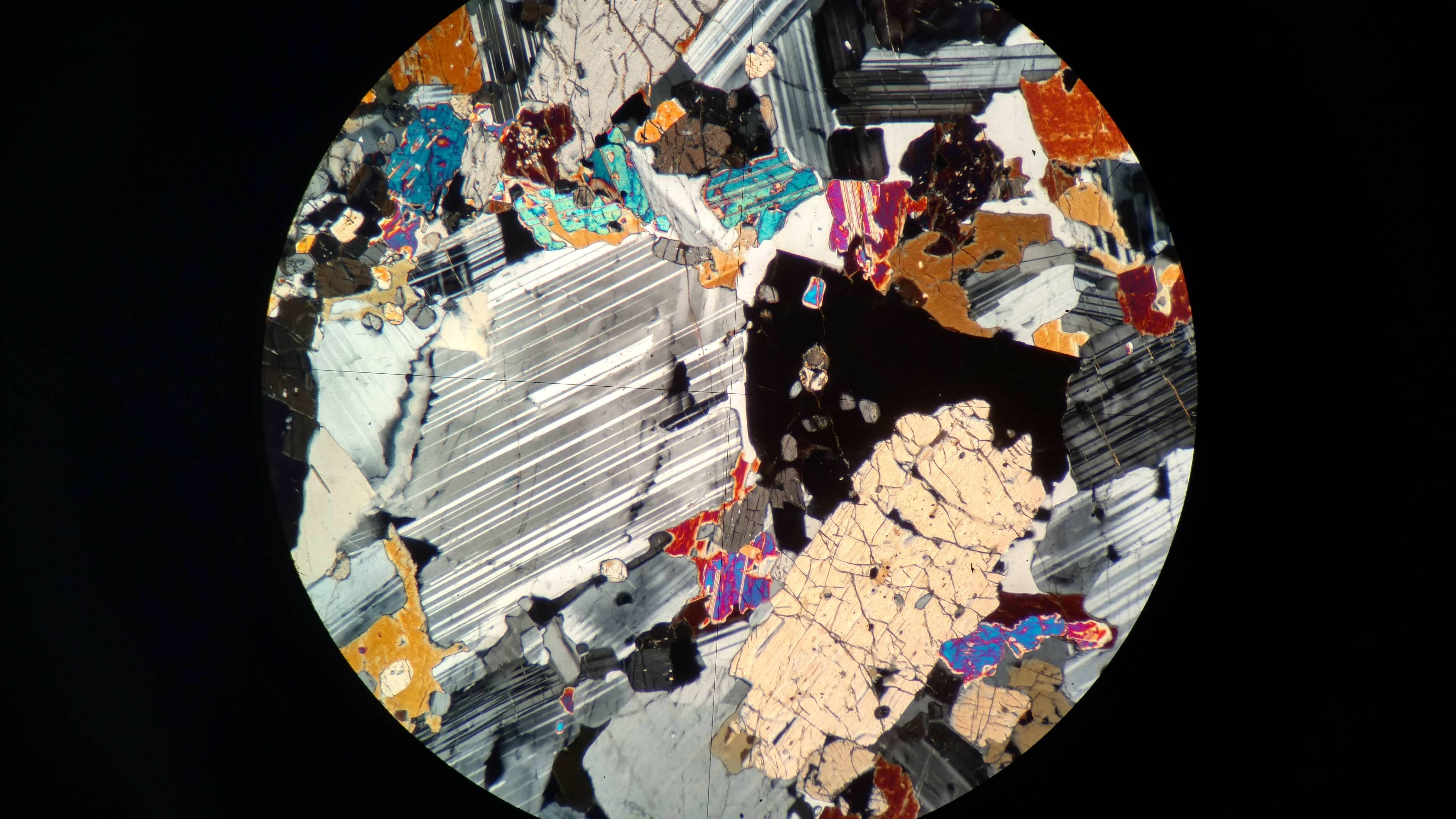 A picture of a thin section I took of a gabbro from the Cascades | Scrolller