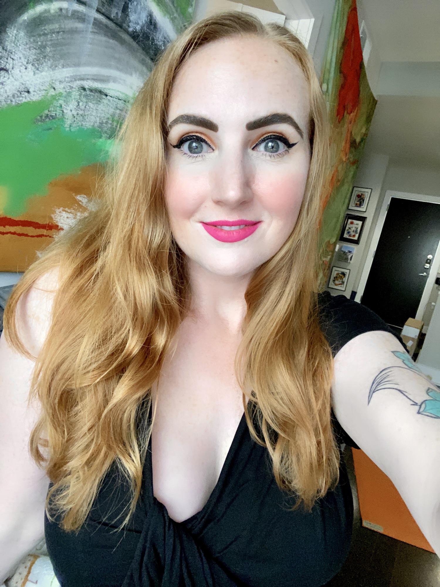 A quick selfie before dinner (40f) | Scrolller