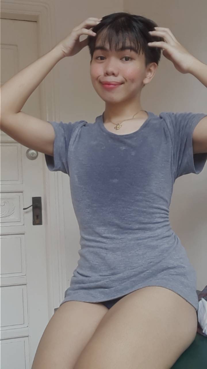 a sweaty sweetie. | Scrolller