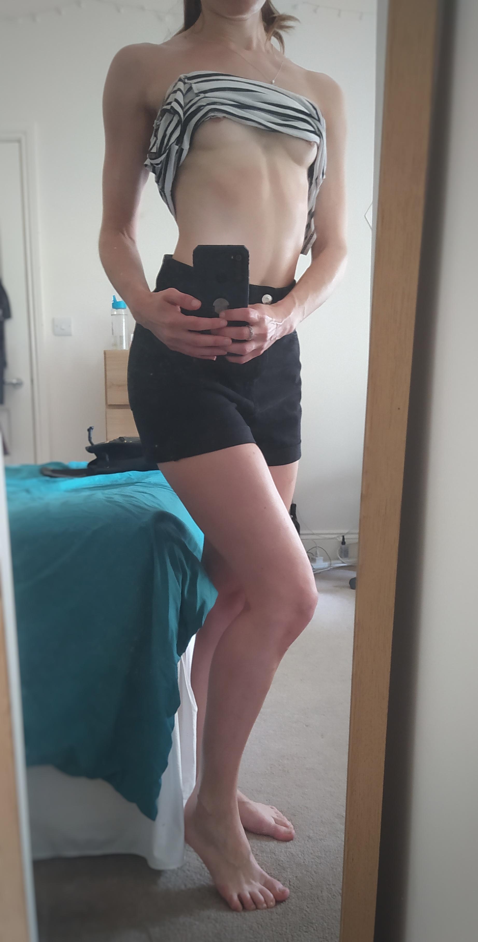 A tiny tease of under boob [F] | Scrolller