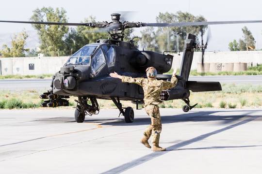 A U.S. Army AH-64E Apache helicopter [1800 × 1200] | Scrolller