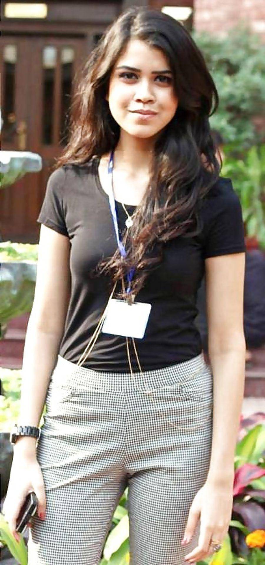 Hot Sexy beautiful girl Become Nude the front of Her Boss for getting job In A Private Medical ...