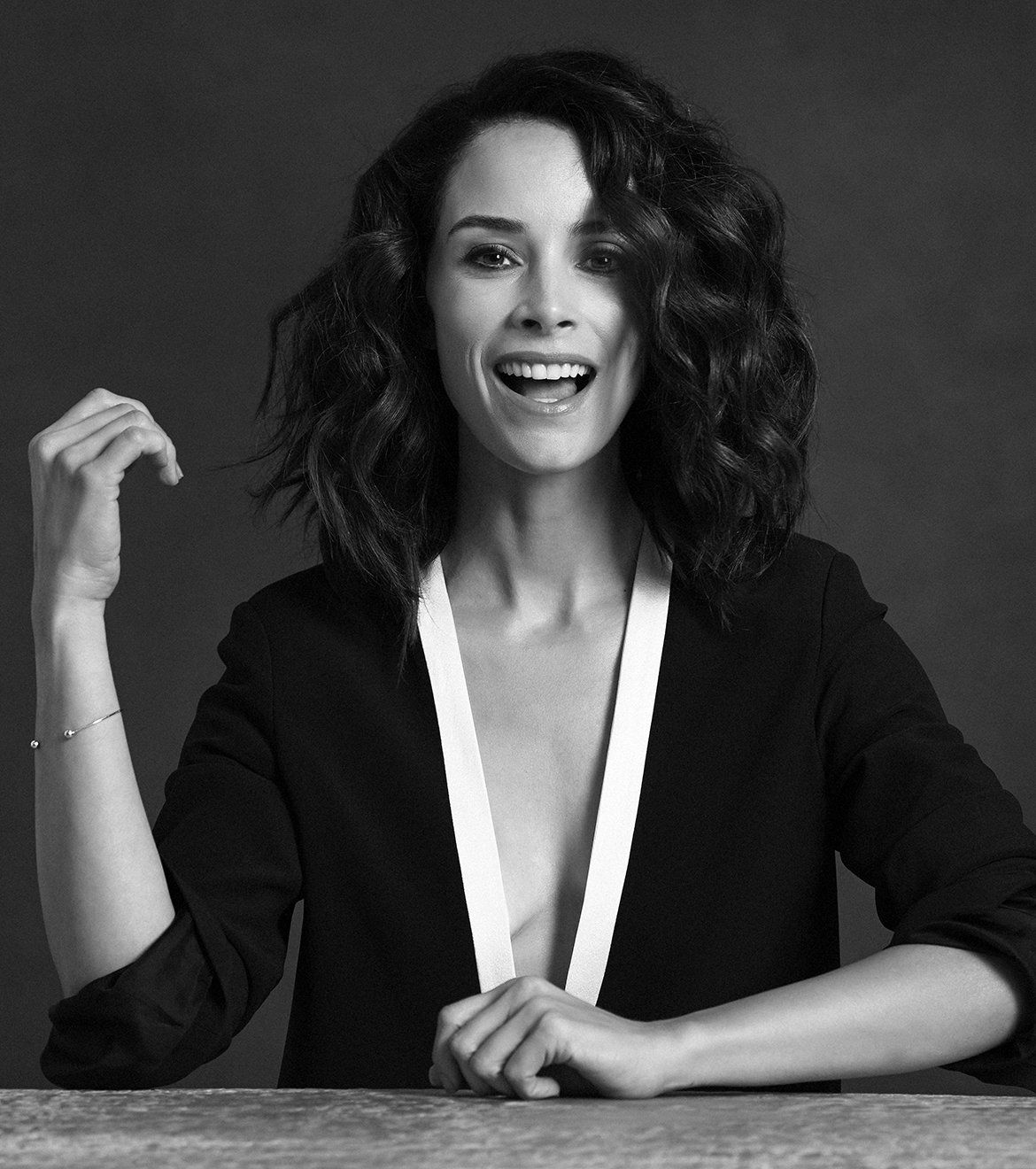 Abigail Spencer | Scrolller