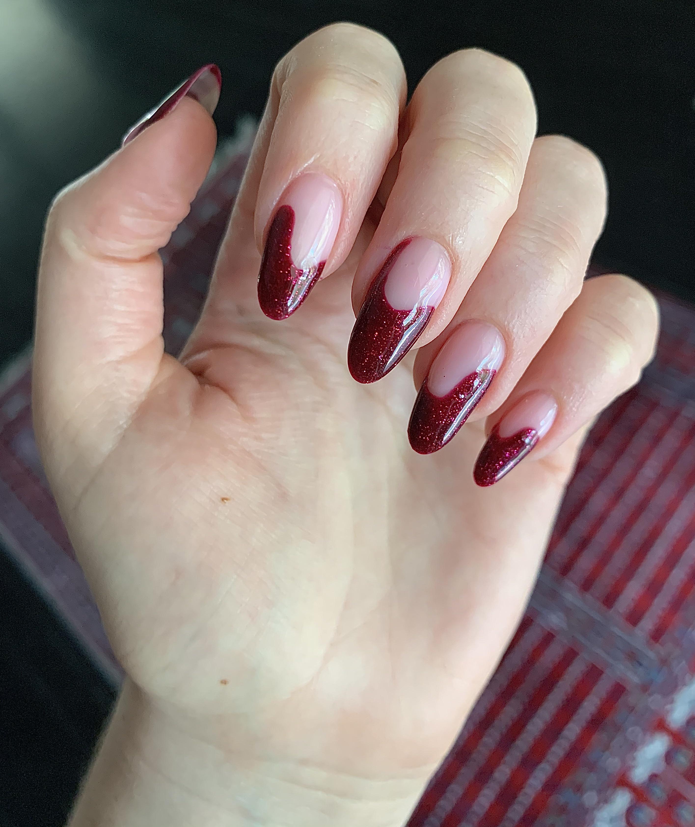 Abstract French tip | Scrolller