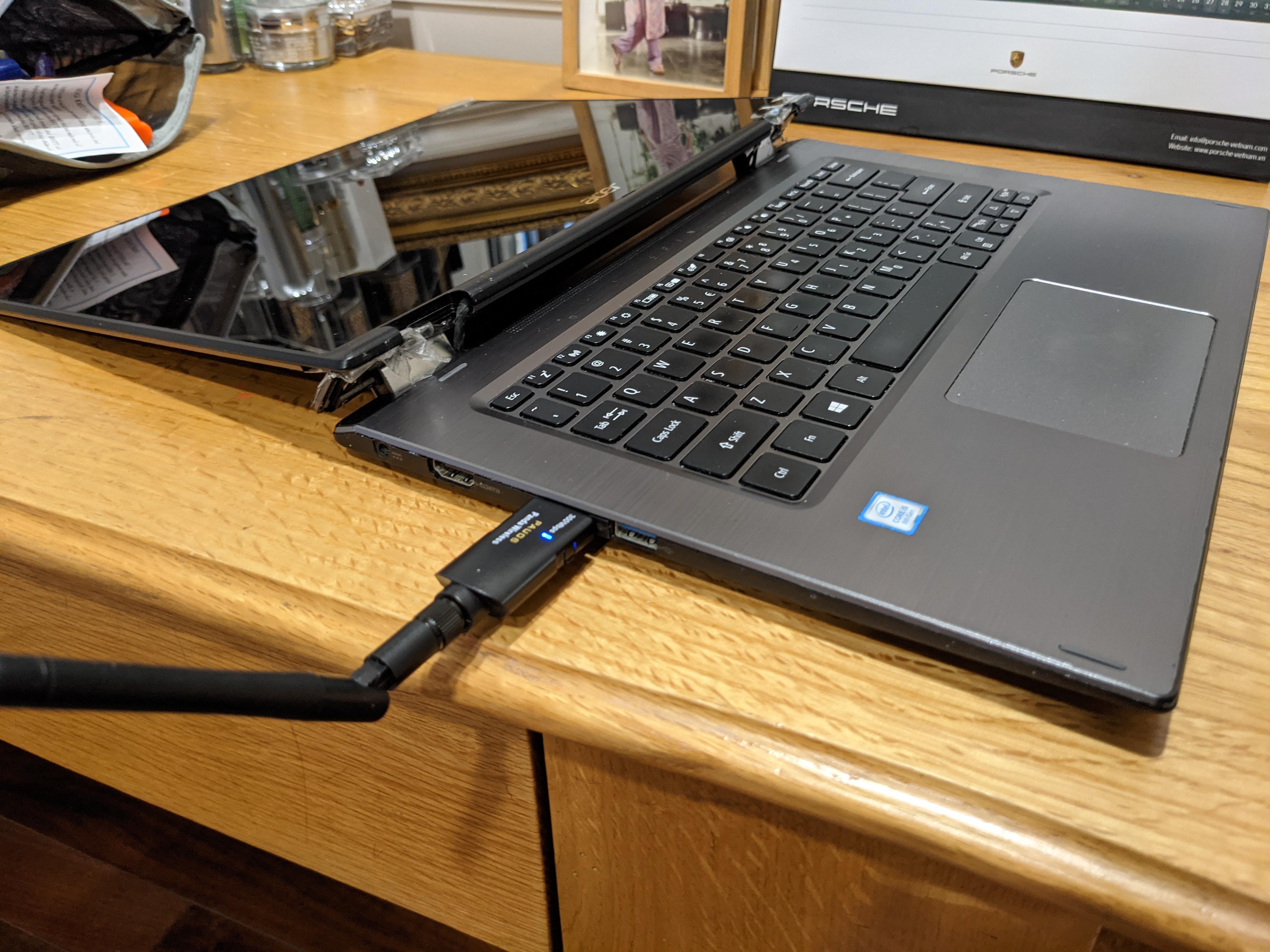 Acer Z Flip | Scrolller