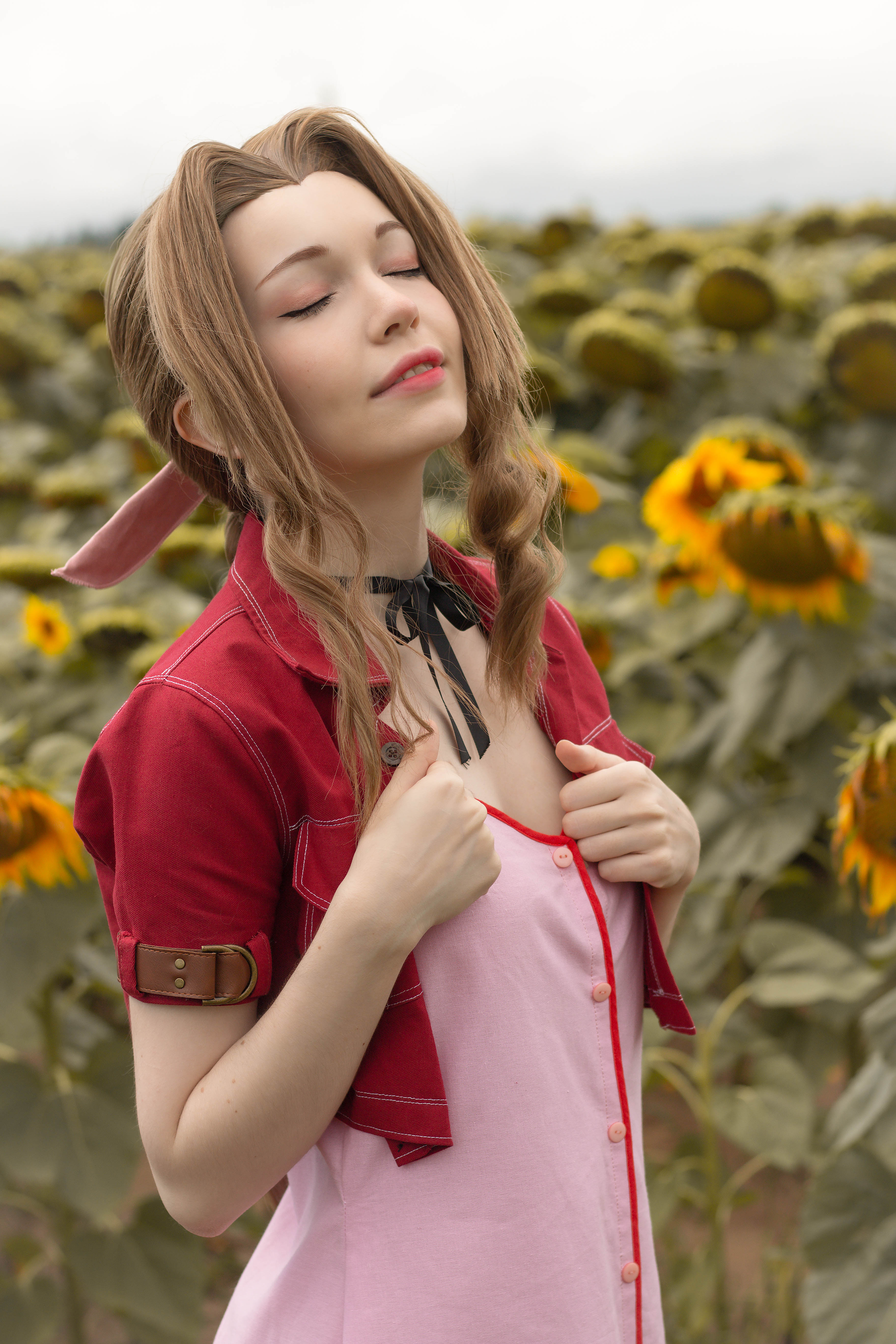 Aerith cosplay by Murrning_Glow | Scrolller