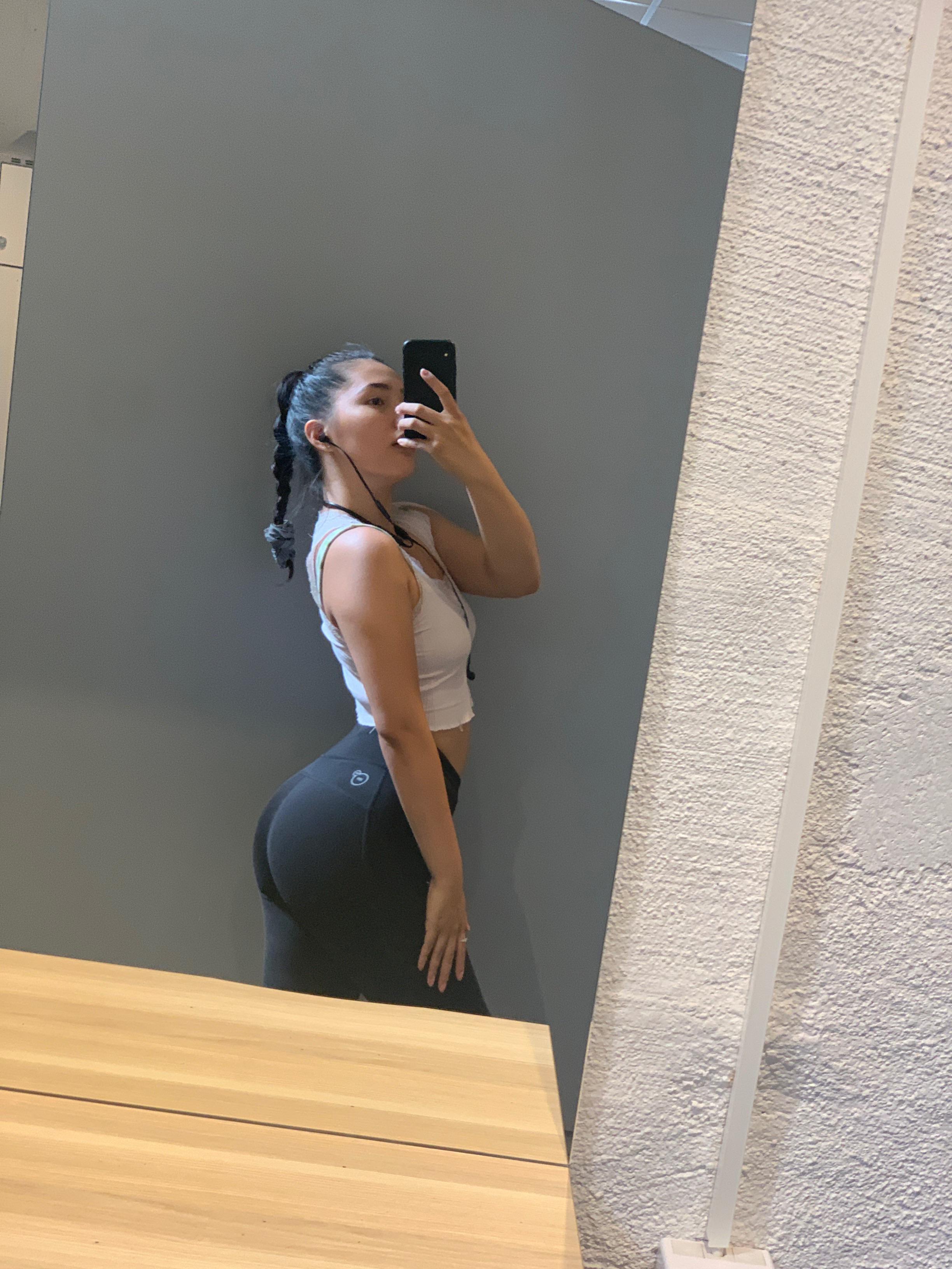 After gym, sweaty, should I strip? | Scrolller