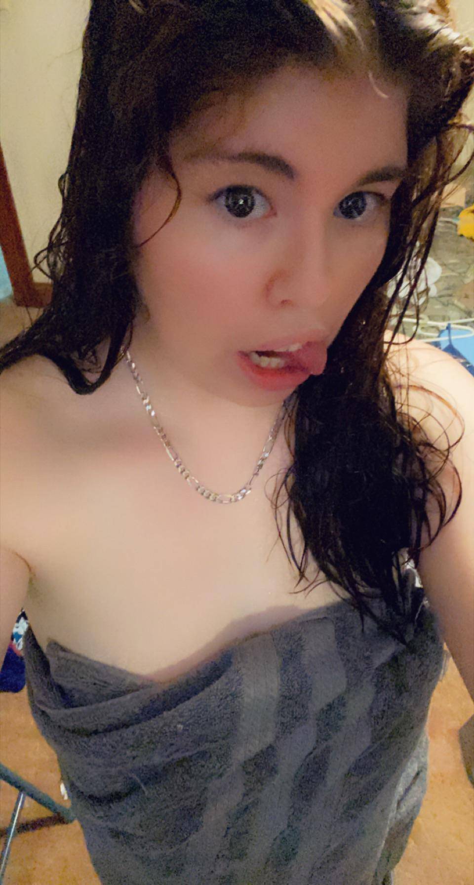After shower selfie 30 yr old who wants to help me get dressed? | Scrolller