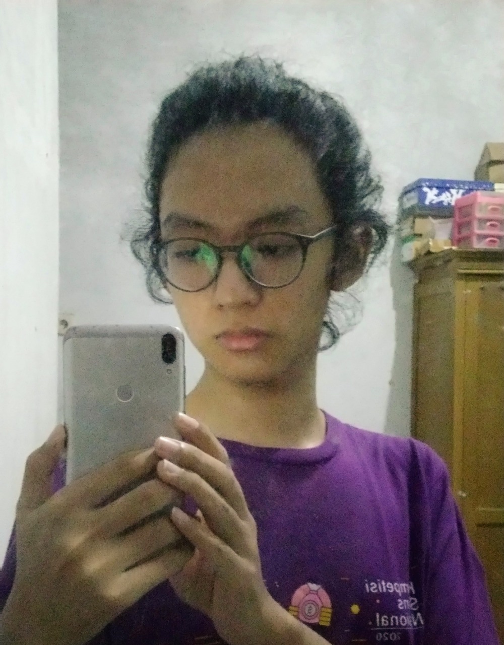 Age and gender me? Tips are welcome | Scrolller