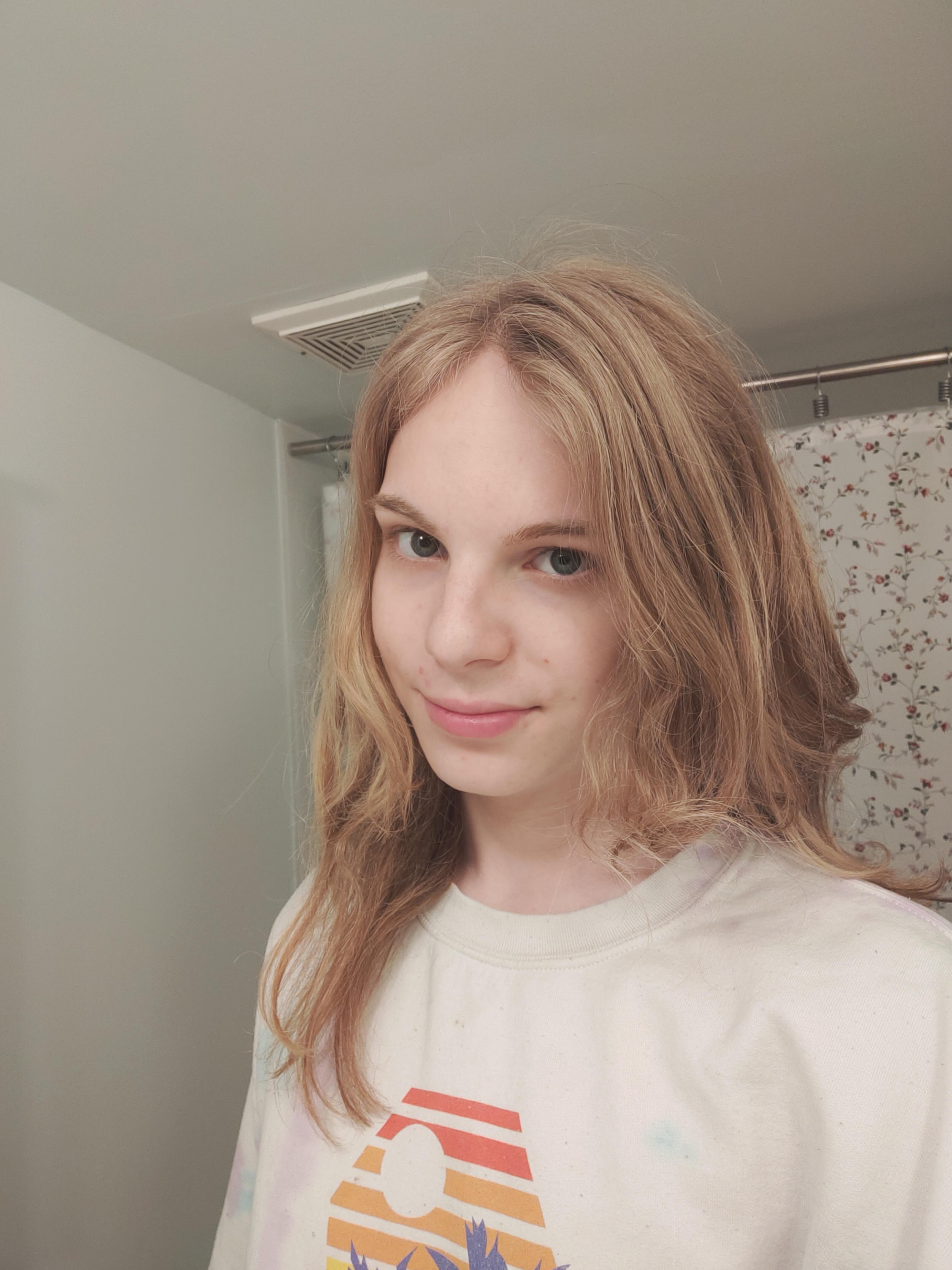 Age/gender? | Scrolller