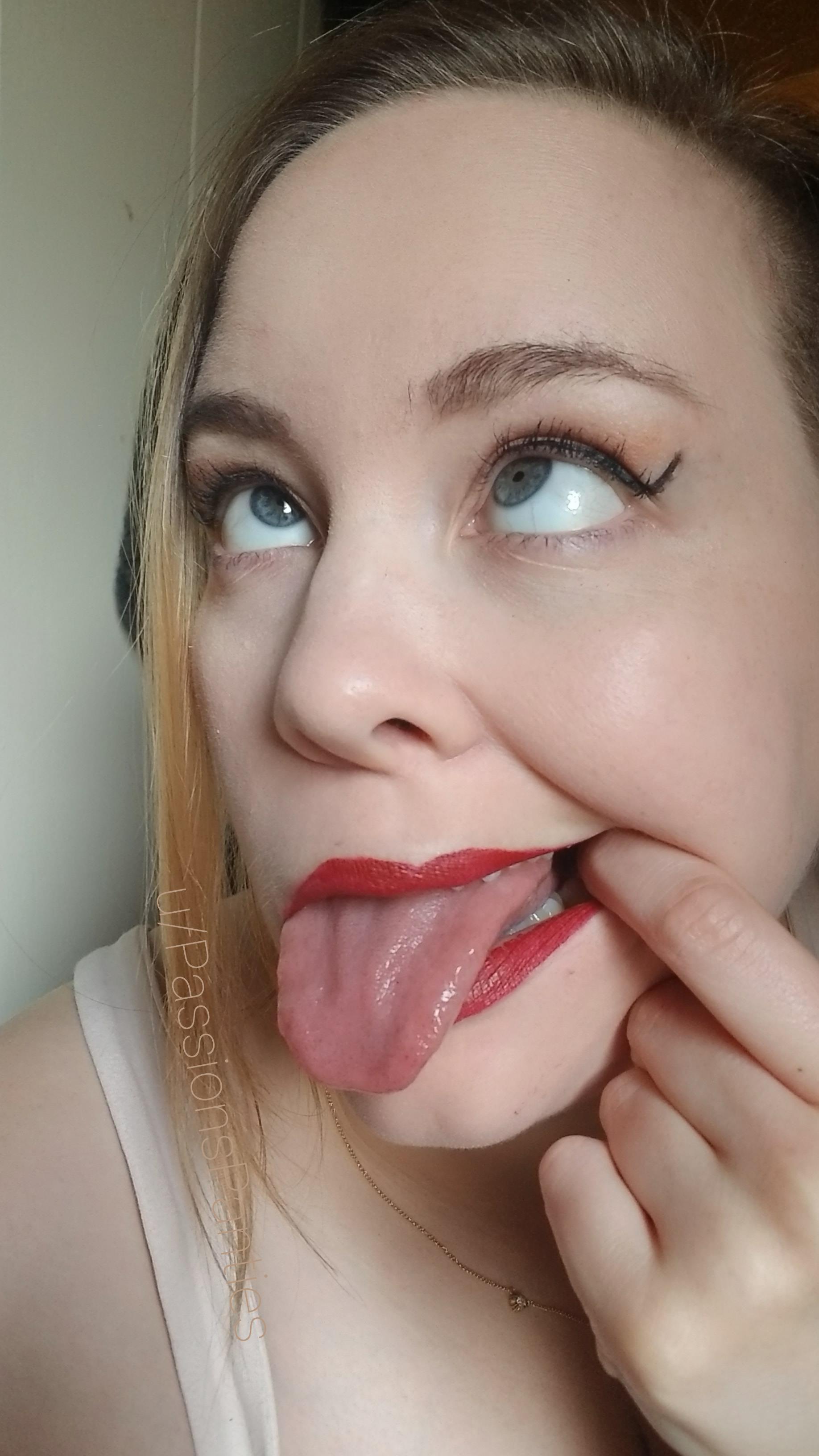 Ahegao style Blep | Scrolller