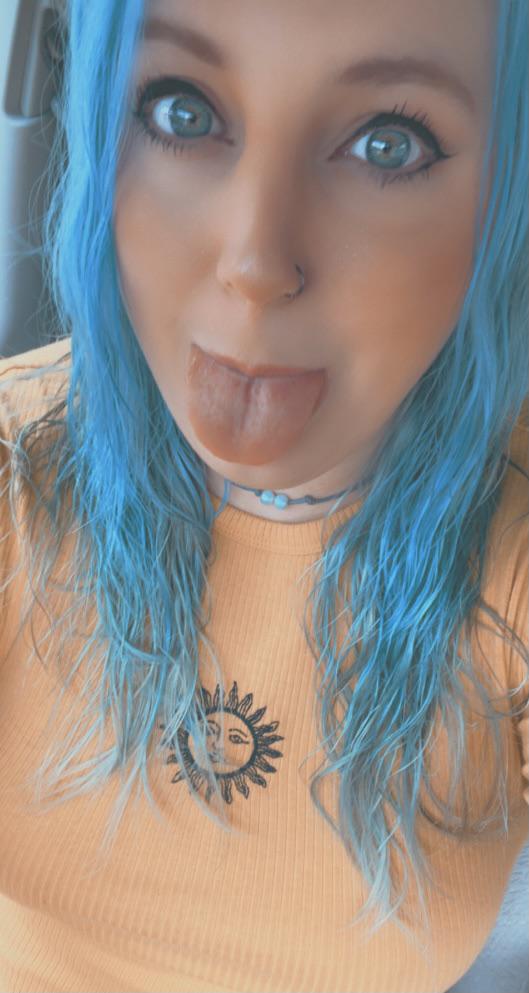 Aim here. I swallow. 😝 | Scrolller