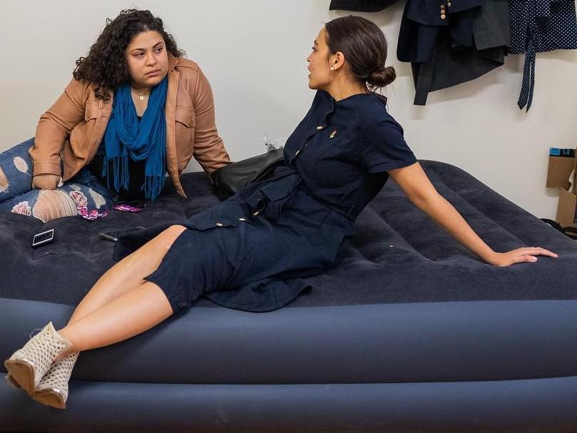 Air mattress | Scrolller