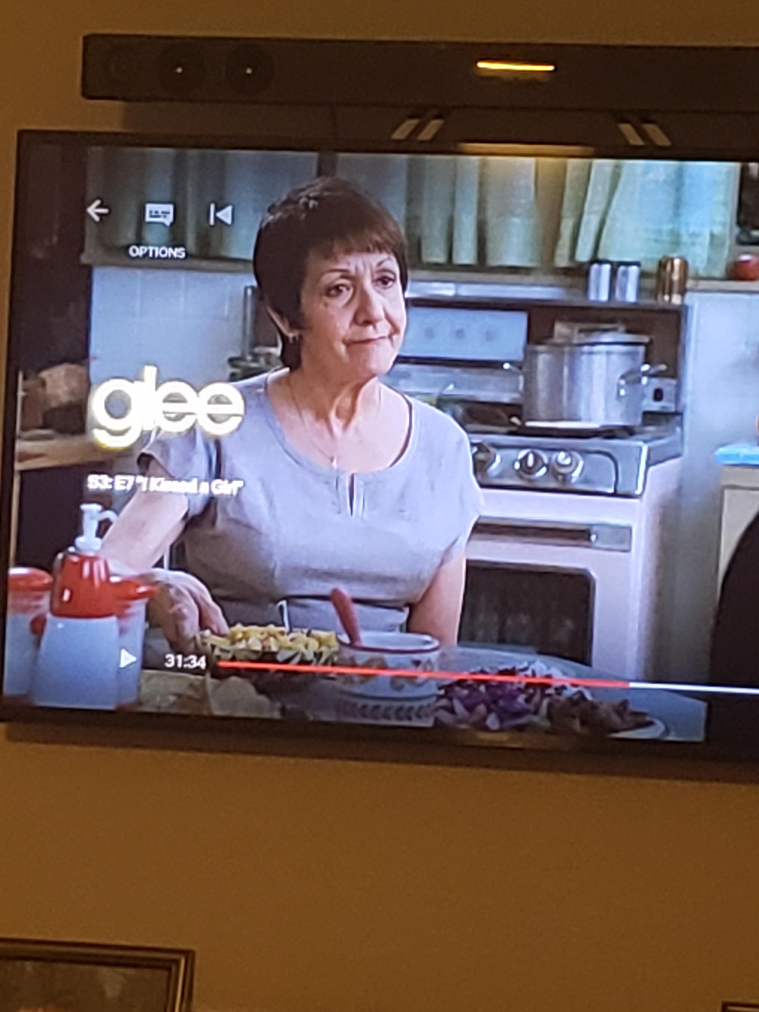 Alba pretending she's someone else's abuela! | Scrolller