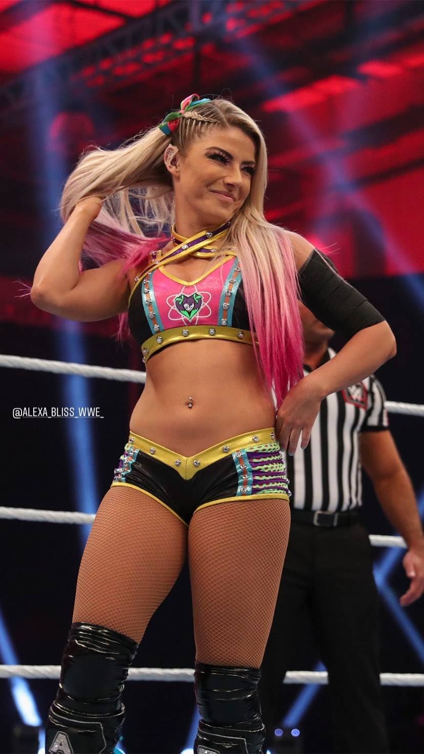 Alexa Bliss | Scrolller