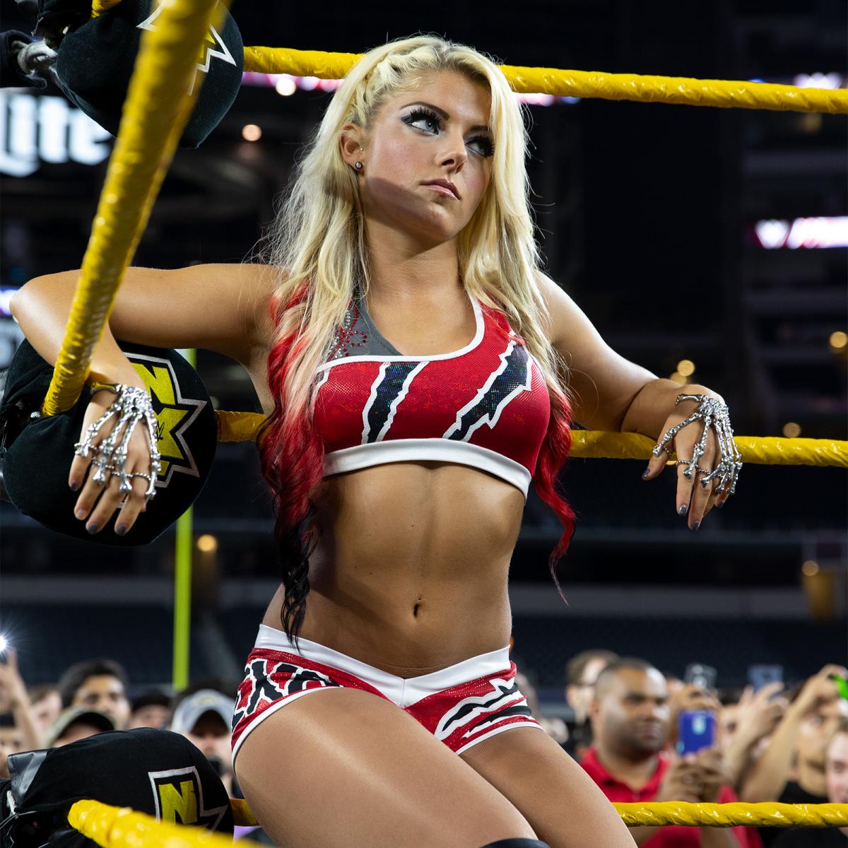 Alexa Bliss | Scrolller