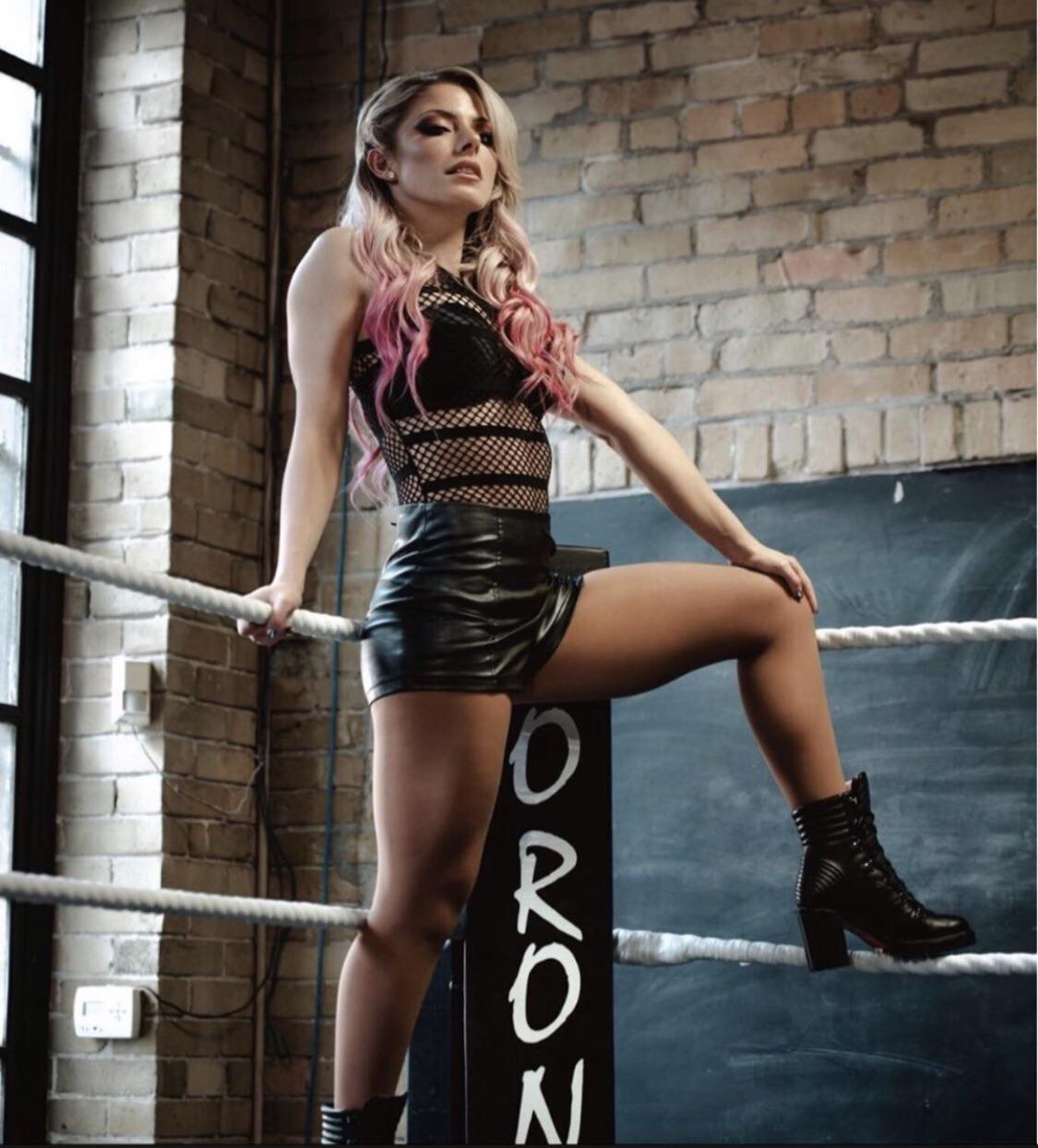 Alexa Bliss | Scrolller