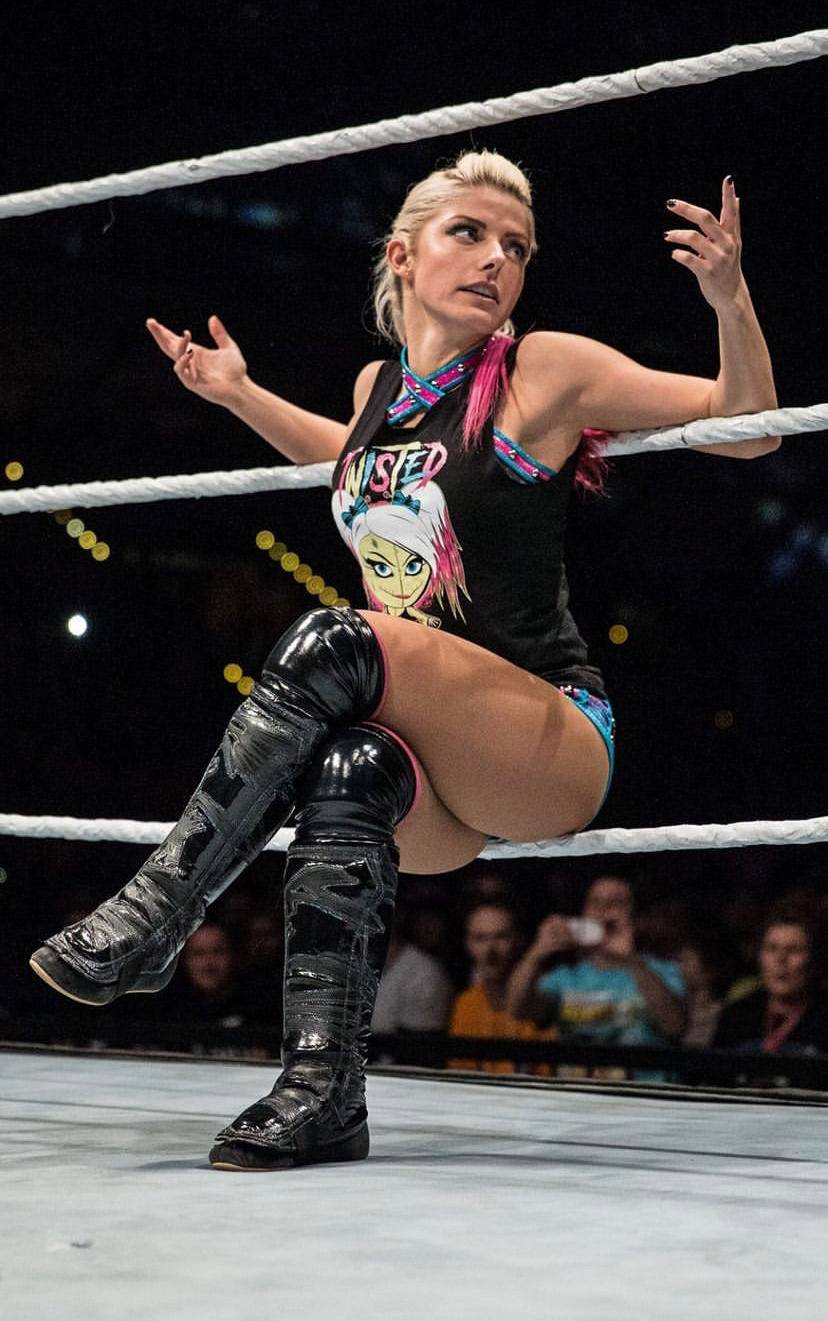 Alexa Bliss looking absolutely fuckable as usual. | Scrolller