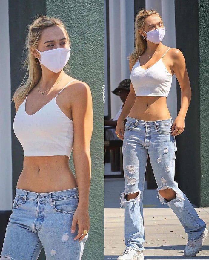 Alexis Ren | Scrolller