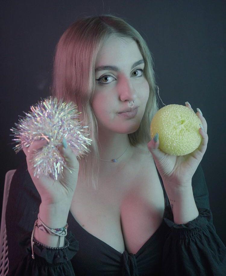 Algo de Ale asmr ? | Scrolller