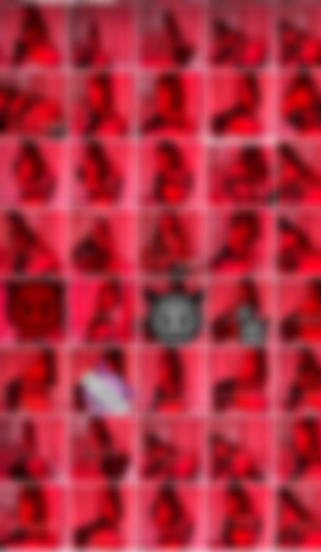 Algun heroe? | Scrolller