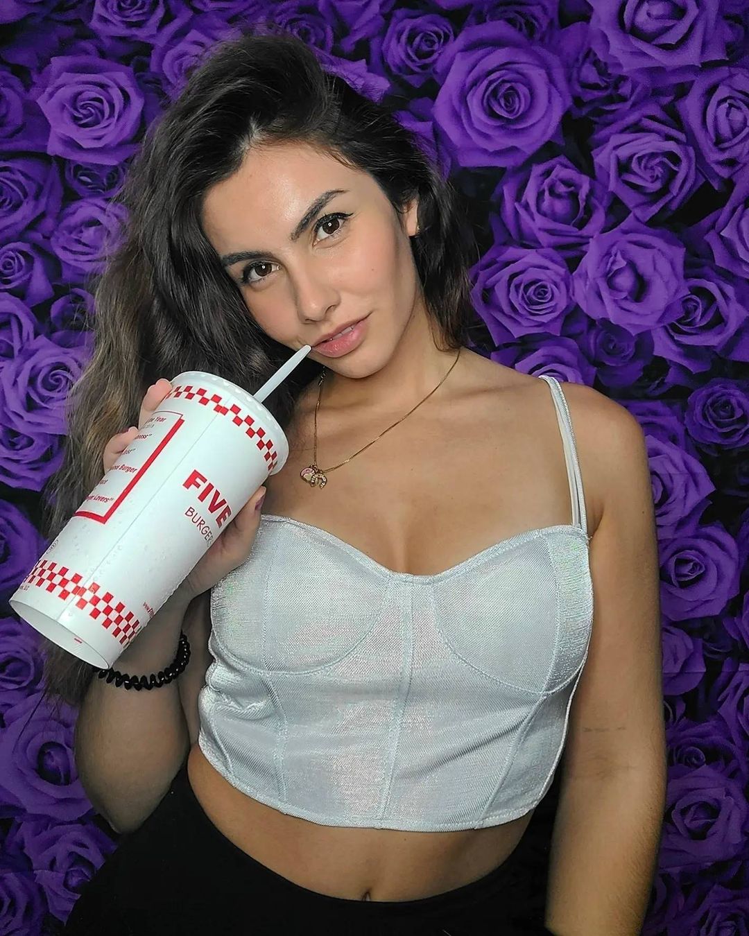 Alicia Atout is fine as hell | Scrolller