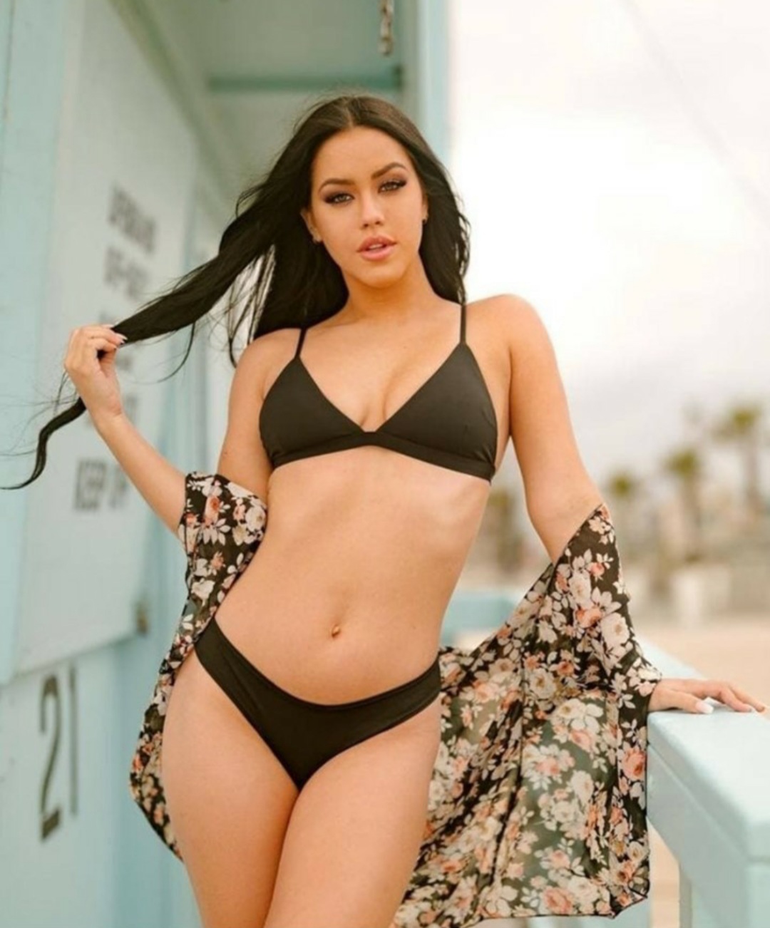 Alina Lopez | Scrolller