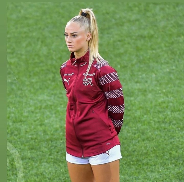 Alisha Lehmann | Scrolller