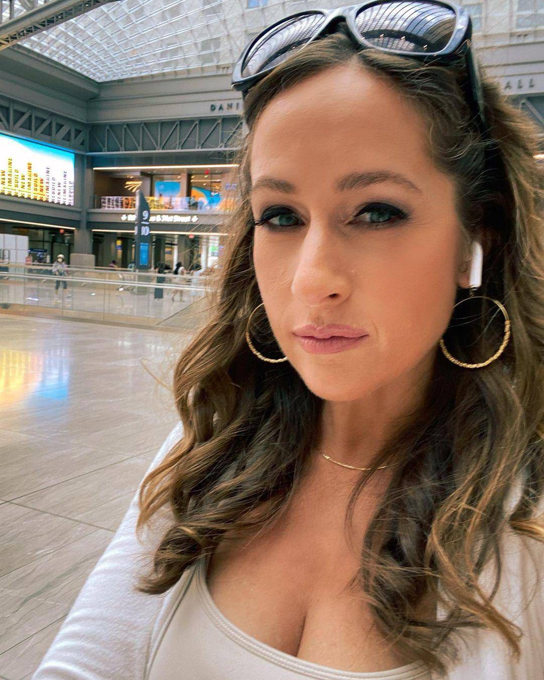 Alison Kosik - CNN | Scrolller