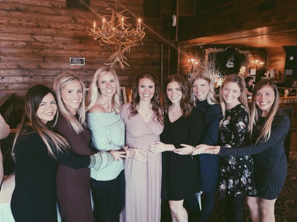 All hands on deck | Scrolller