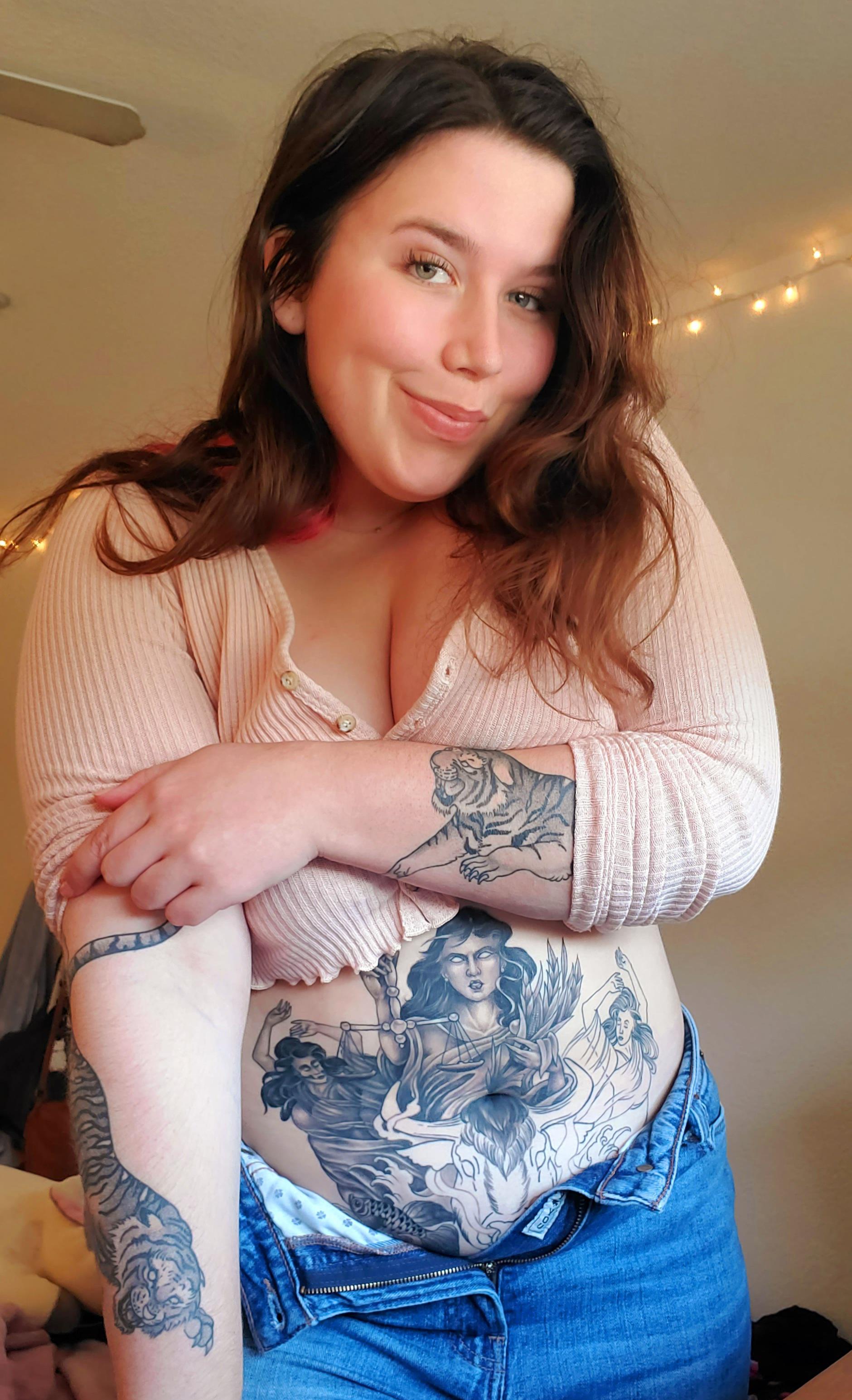 All my lil ladies | Scrolller